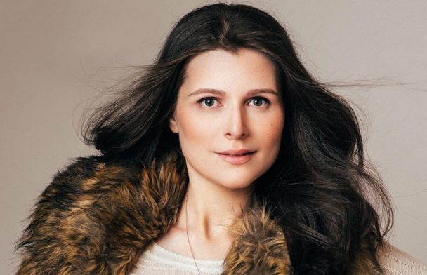 Interview with singer and author Melissa Pettignano on faith and moving ...